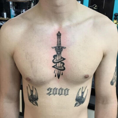 30 Coolest Chest Tattoos for Men to Try in 2025 - Dezayno