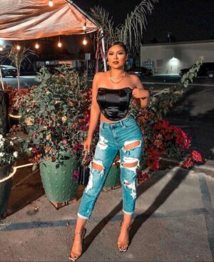 Best Concert Outfit Ideas That You'll Love - Dezayno