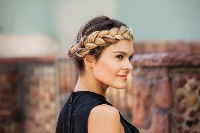 Emo Hair Fashion: 45 Trendsetting Styles for Women in 2025 - Dezayno